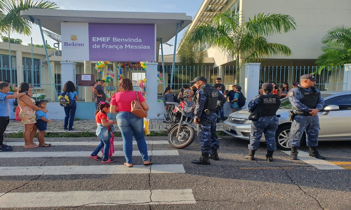 Alunos da rede municipal de ensino de Belém retornam às aulas - Bacana ...